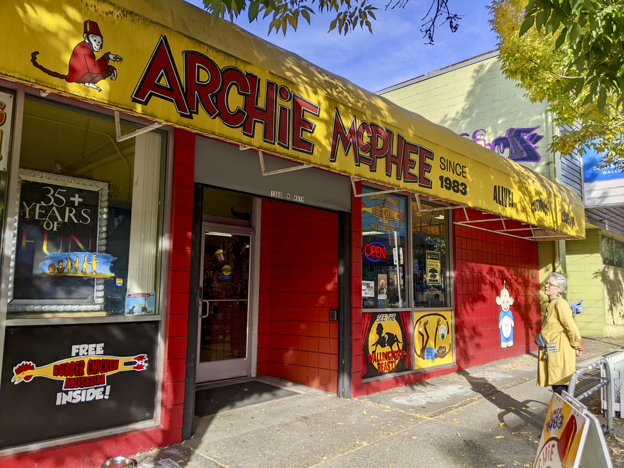 Around Seattle: Archie McPhee – Seattle Worldcon 2025